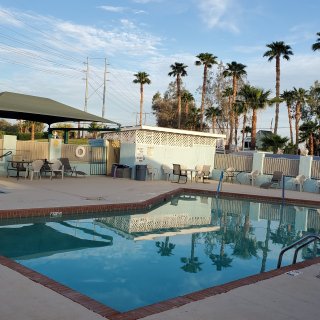 Yuma Lakes RV Resort - Yuma, Arizona - RV LIFE Campground Reviews